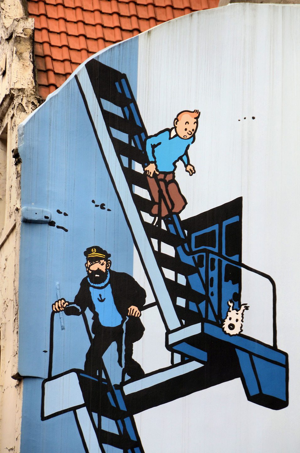 Tintin Comic Mural on Rue de l’Etuve in Brussels, Belgium - Encircle Photos