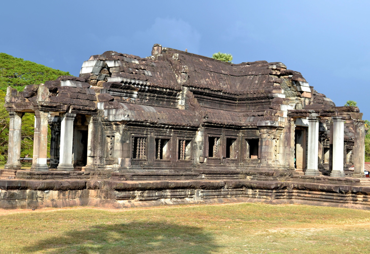 Library at Angkor Wat in Angkor Archaeological Park, Cambodia ...