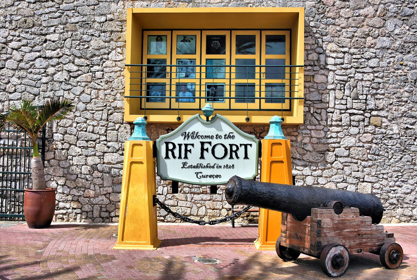 Entrance of Rif Fort in Otrobanda, Westside of Willemstad, Curaçao ...