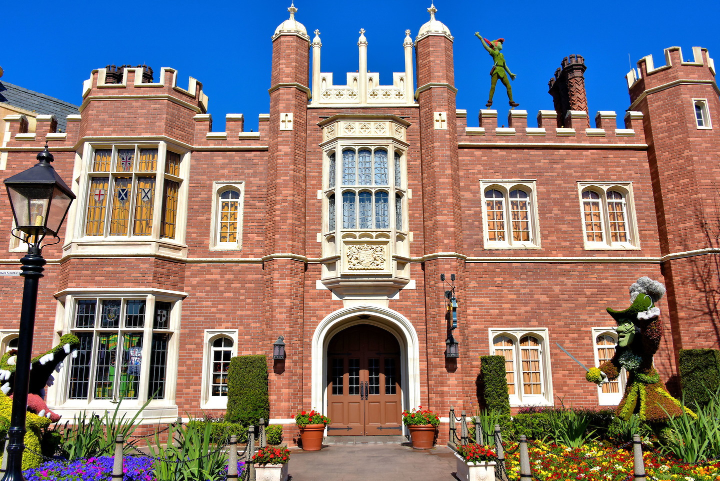 Hampton Court Palace in United Kingdom at Epcot in Orlando, Florida ...