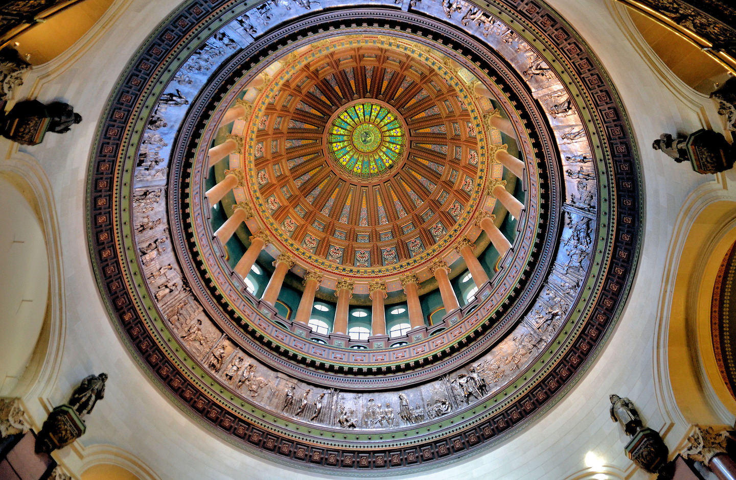 Illinois State Capitol Rotunda Dome in Springfield, Illinois - Encircle ...