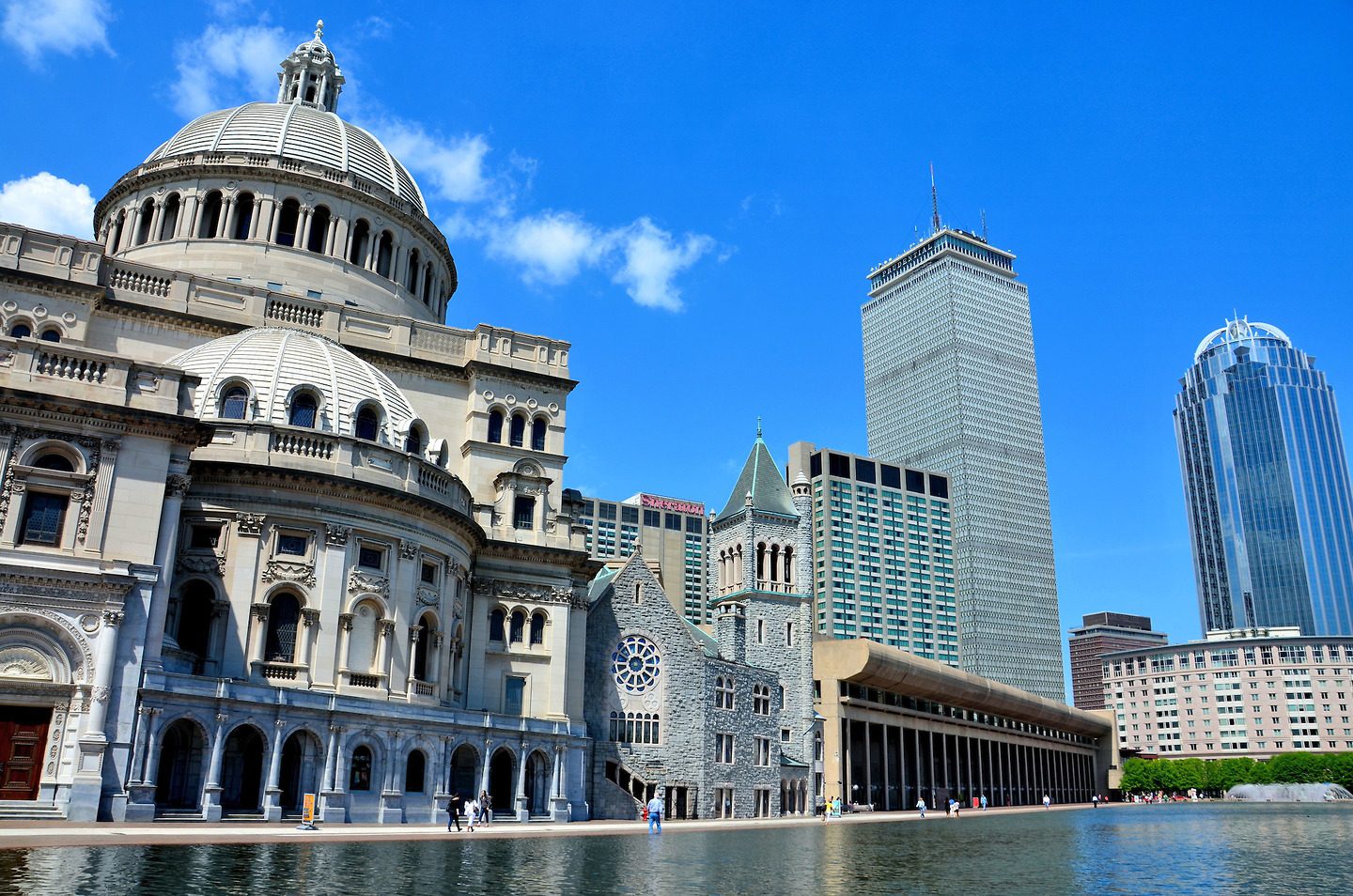 First Church of Christ, Scientist and Back Bay Skyline in Boston ...