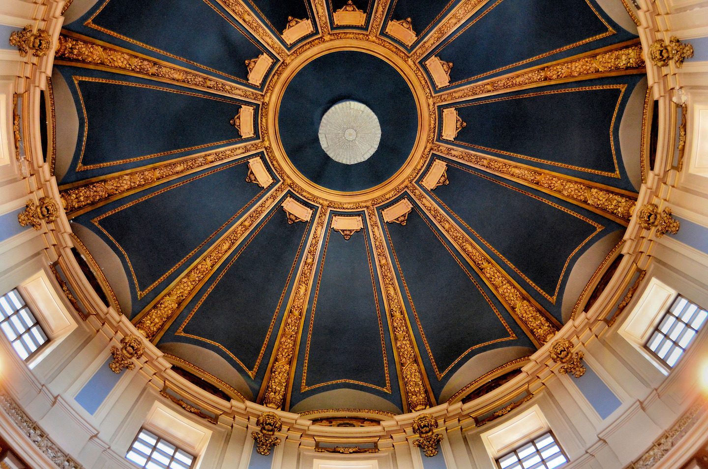 Minnesota State Capitol Rotunda Dome in Saint Paul, Minnesota ...