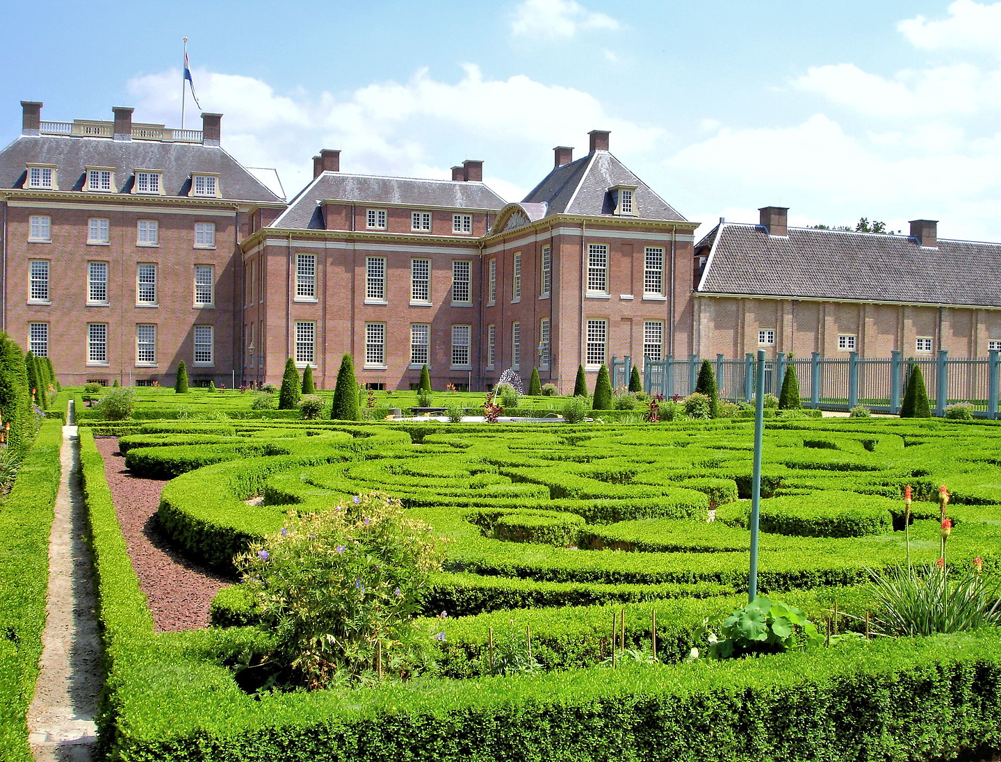 William and Mary Built Het Loo Palace in Apeldoorn, Netherlands ...