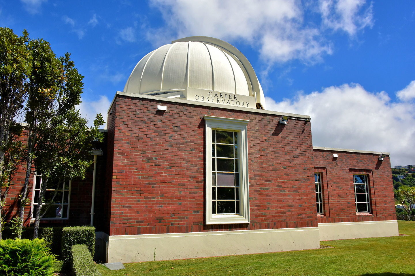 Carter Observatory at Botanic Garden in Wellington, New Zealand ...