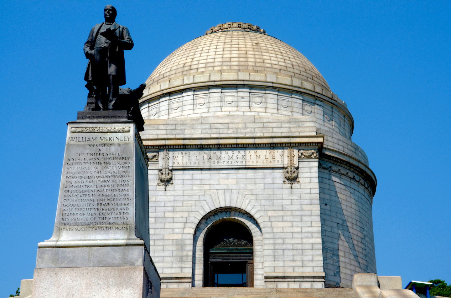 McKinley National Memorial Gravesite at McKinley Presidential Museum in ...