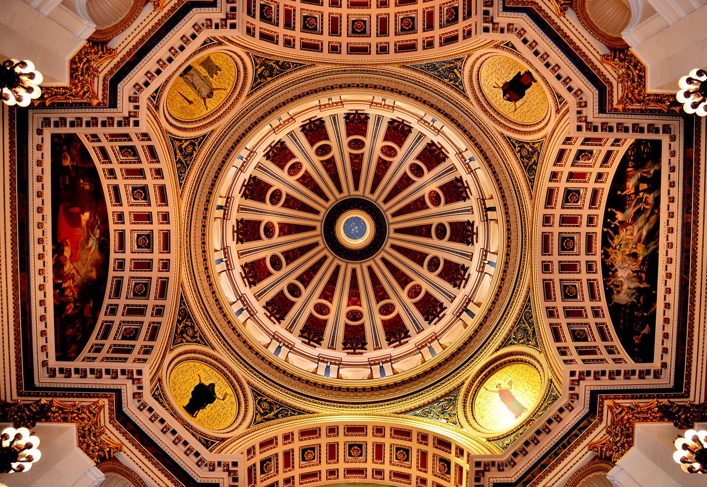 Pennsylvania State Capitol Rotunda Dome in Harrisburg, Pennsylvania ...