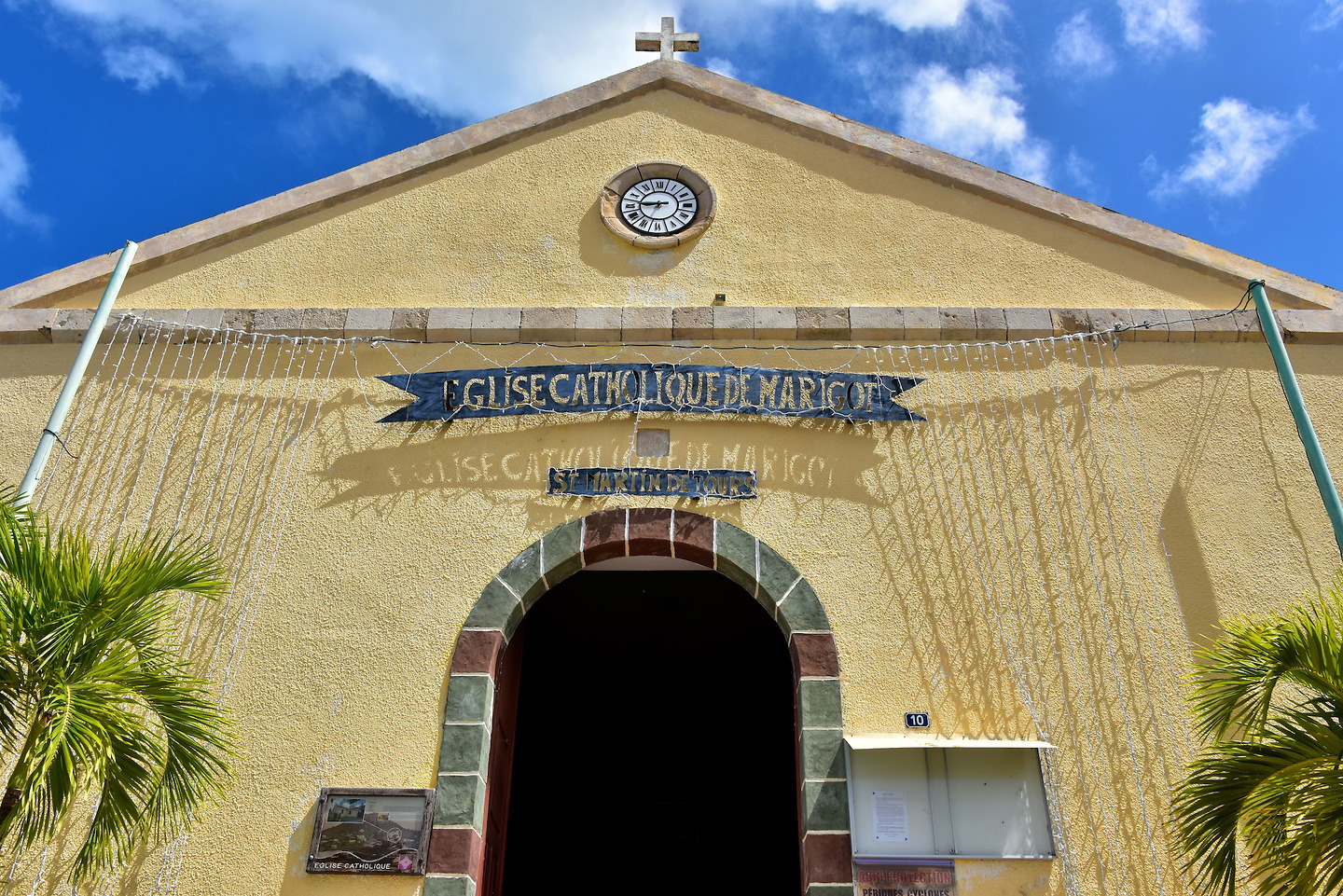 Église Catholique de Marigot Church in Marigot, Saint-Martin - Encircle ...