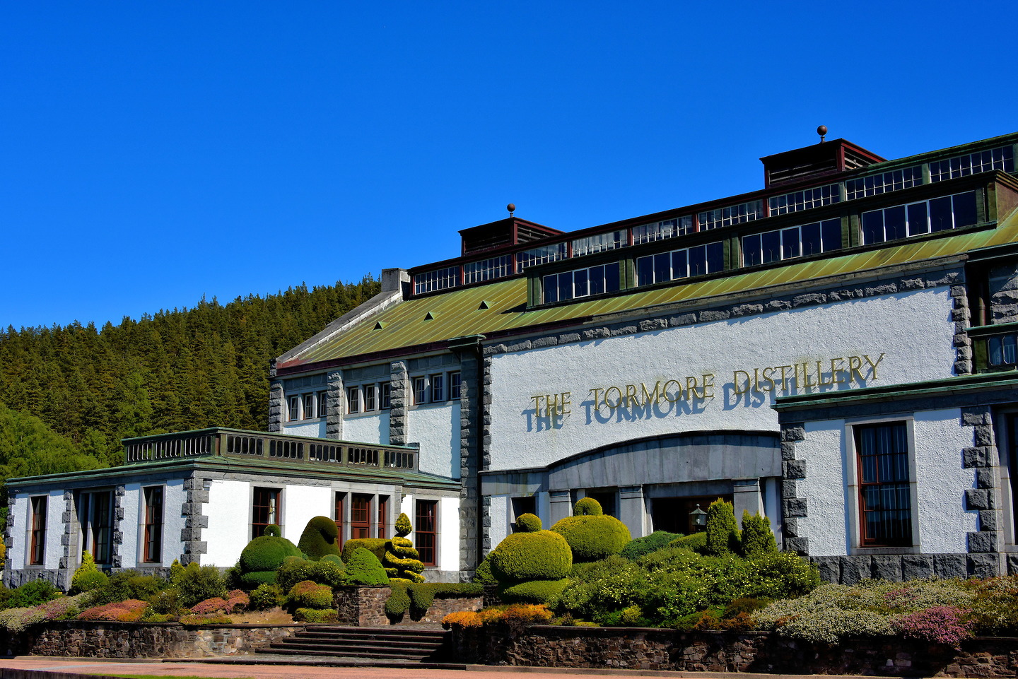 Tormore Distillery on Malt Whiskey Trail in Scottish Highlands ...