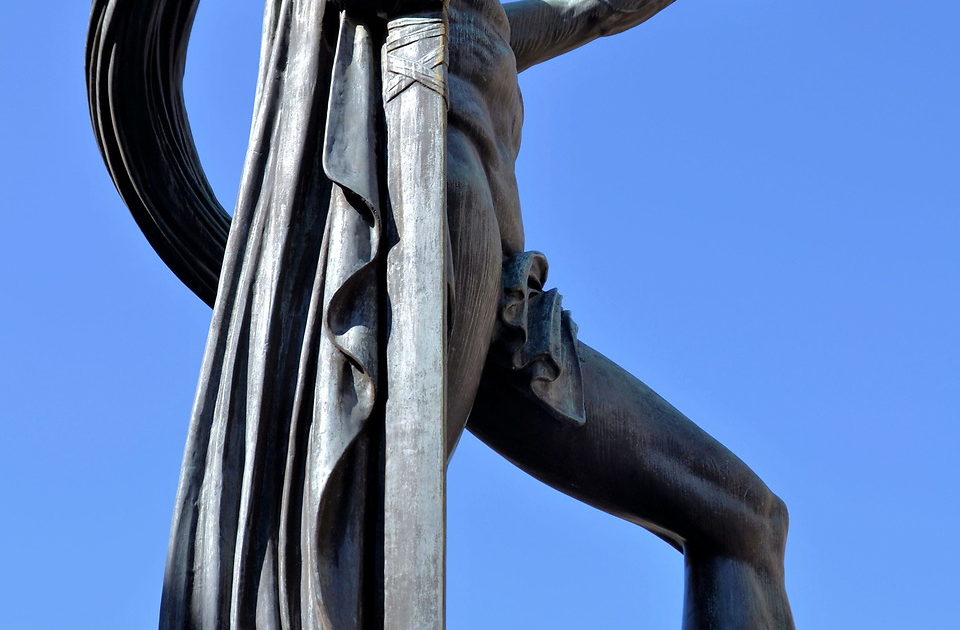 Youth Statue at War Memorial Auditorium in Nashville, Tennessee ...