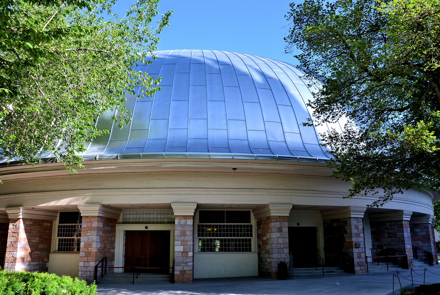 Salt Lake Tabernacle at Temple Square in Salt Lake City, Utah ...